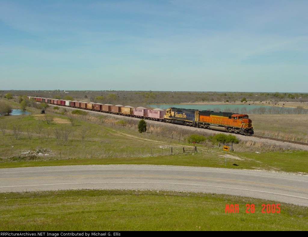 BNSF 9249 & BNSF 6505 (ex-ATSF)